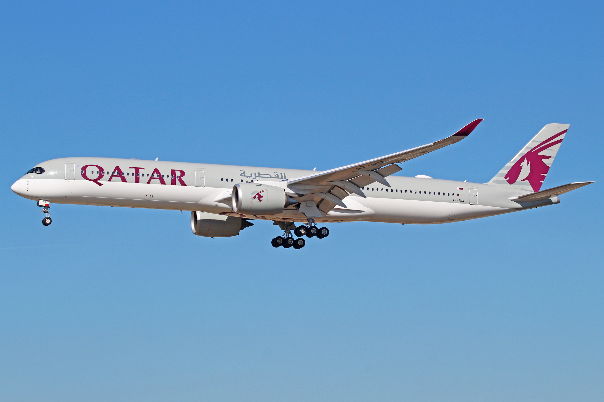 Hundreds escape death as Qatar Airways aircraft makes emergency landing ...